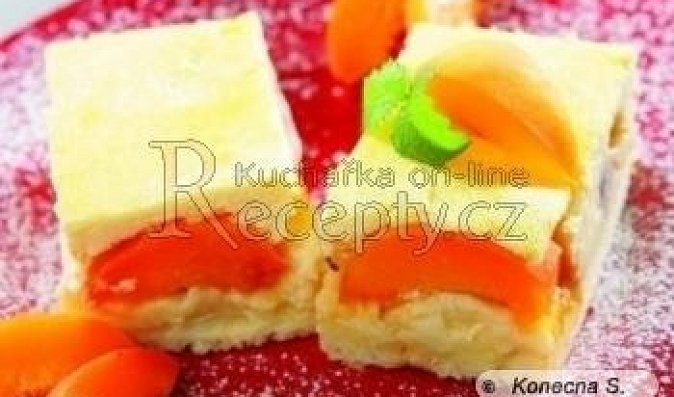 Meruňkový koláč se smetanovou peřinou - Recepty.cz - On-line kuchařka